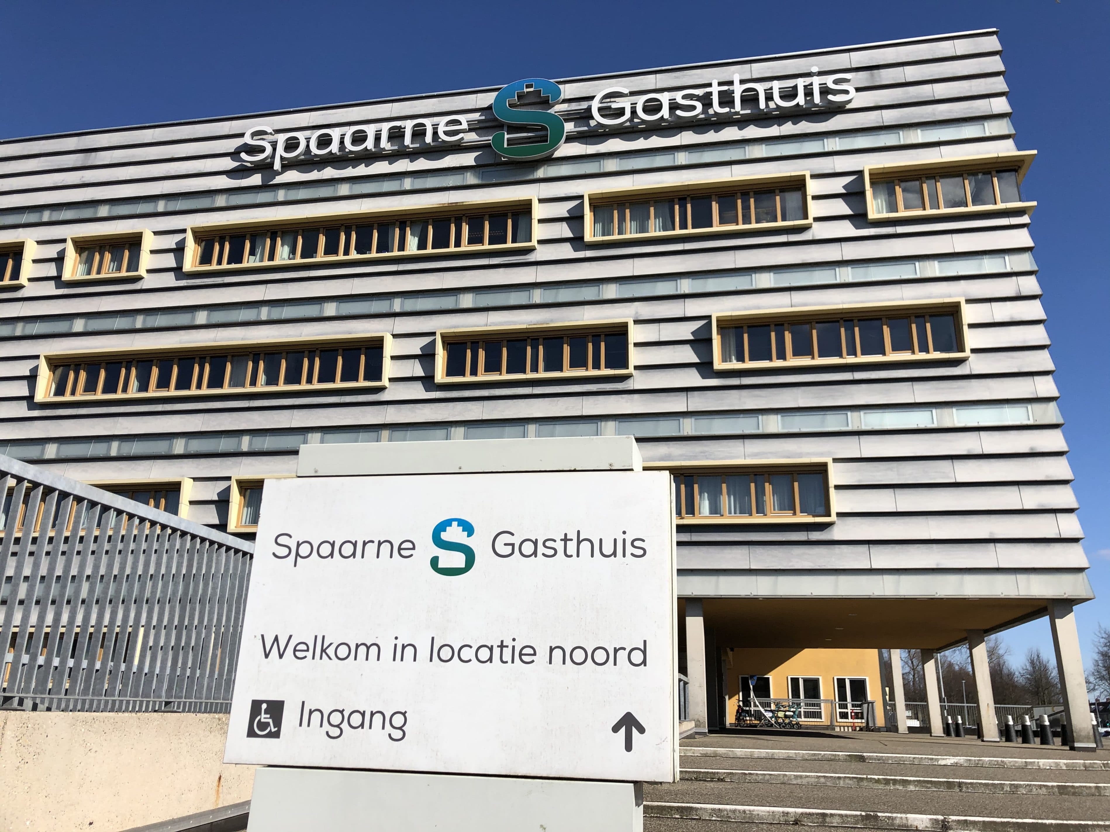 Een inkijkje bij een COVID-19 patiënt in het Spaarne Gasthuis - Haarlem105