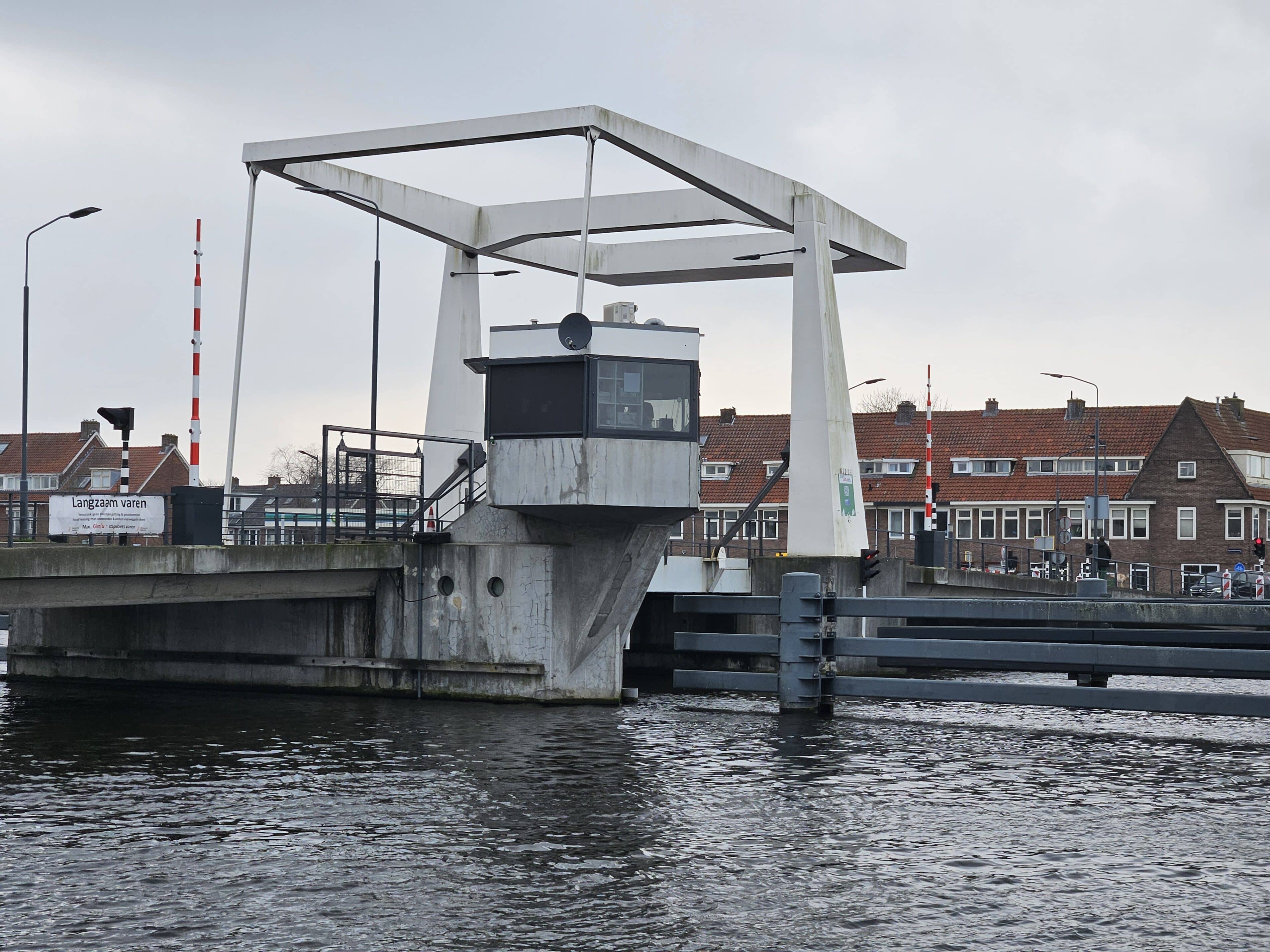 Waarderbrug toch afgesloten voor werkzaamheden: ‘Moét klaar zijn voor afsluiting Prinsenbrug ...