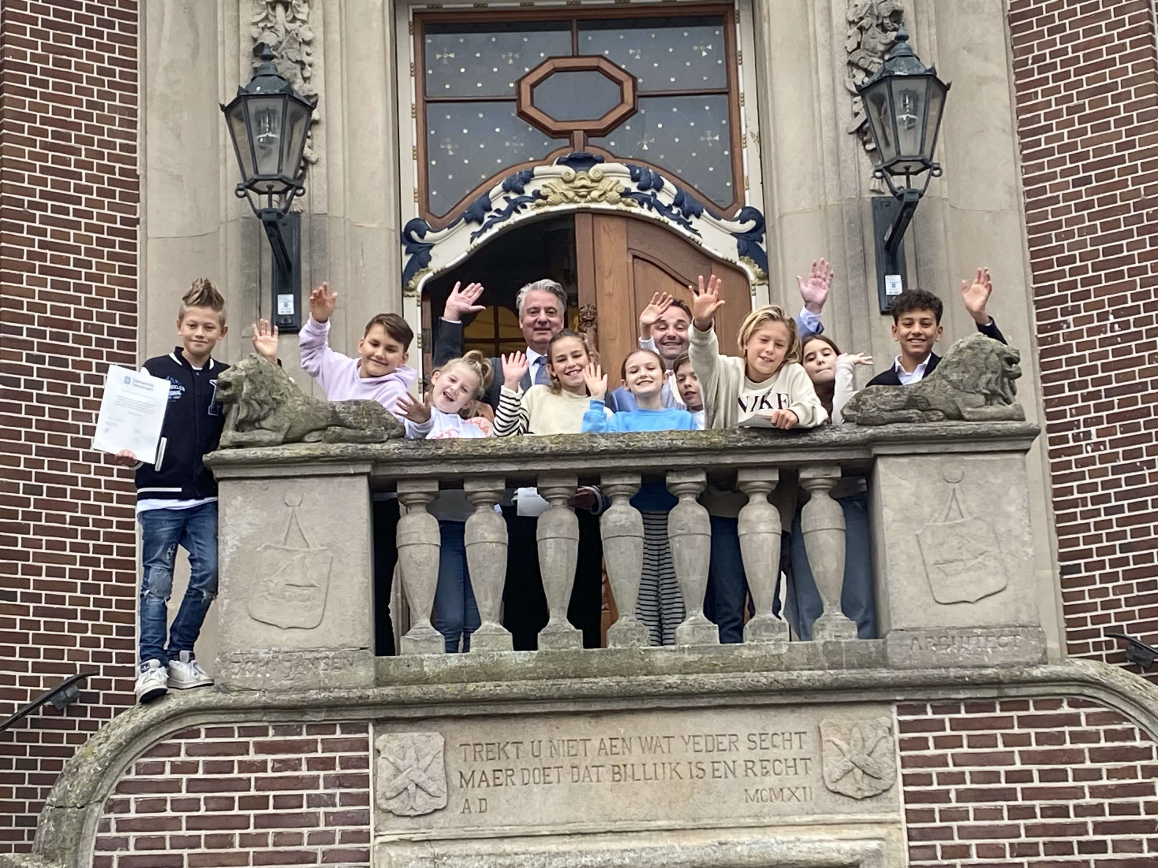 Eerste kindercommissie Zandvoort geïnstalleerd: 'Hoop dat we geen ruzie ...